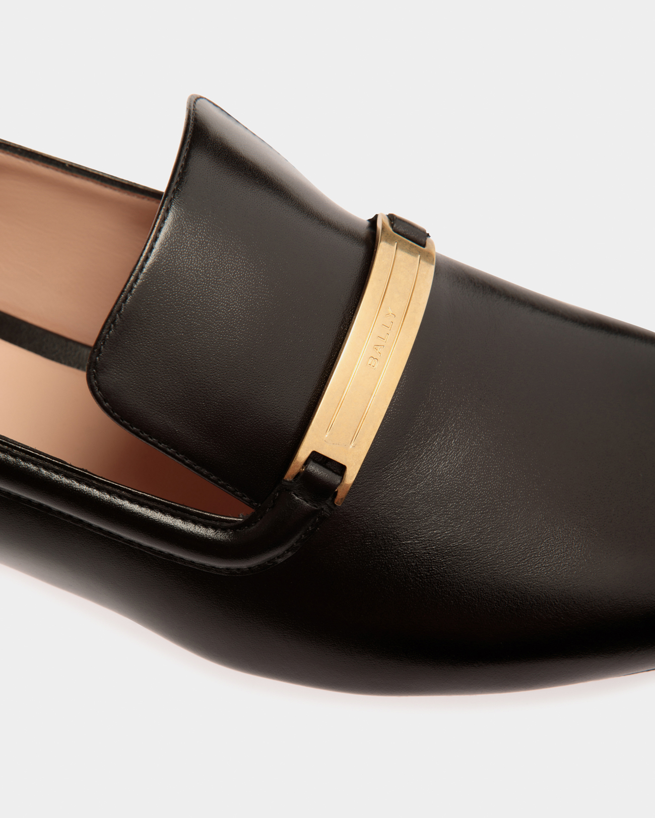 Bally curling-kängor, skor m.m. | Shoppa Bally online | NK