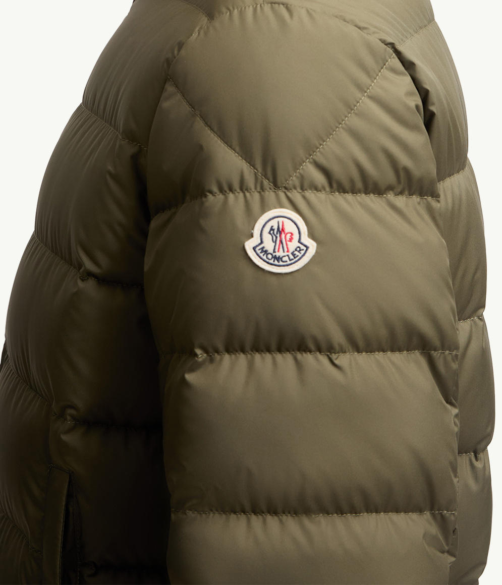 Moncler Jacka – Köp vinterjackor & dunjackor från Moncler | NK