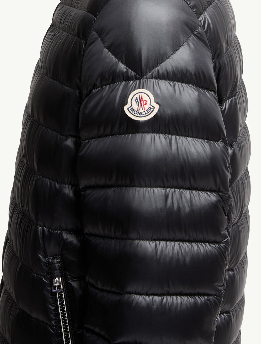 Moncler Jacka – Köp vinterjackor & dunjackor från Moncler | NK