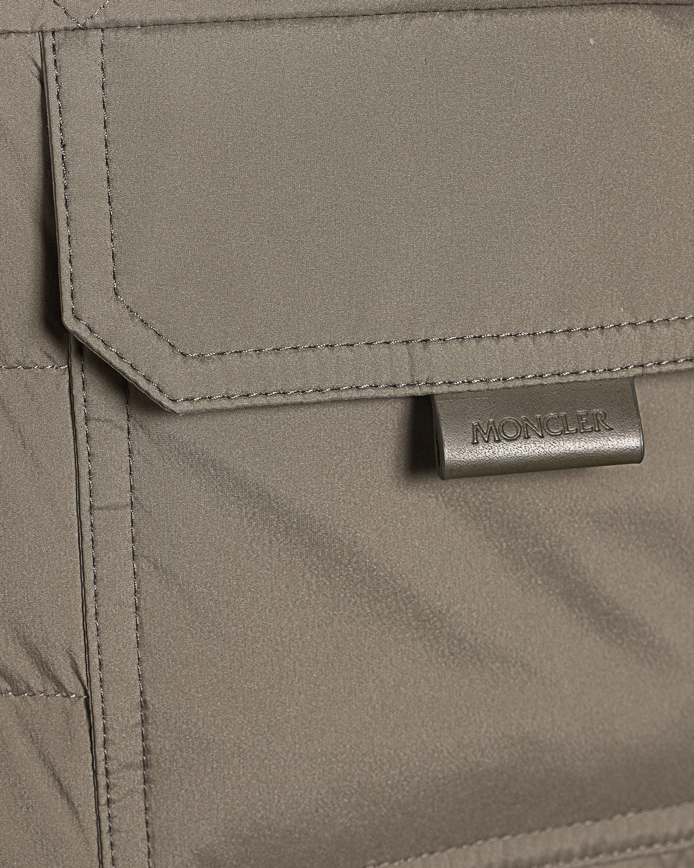 Moncler Jacka – Köp vinterjackor & dunjackor från Moncler | NK
