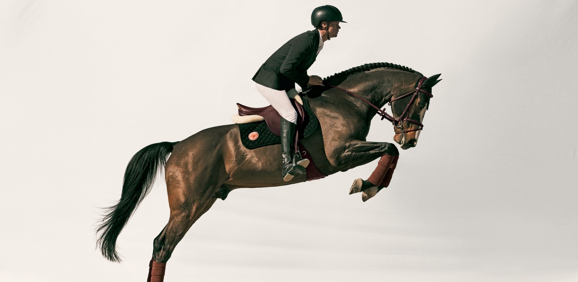 Hermès lanserar en helt ny sadel. | NK